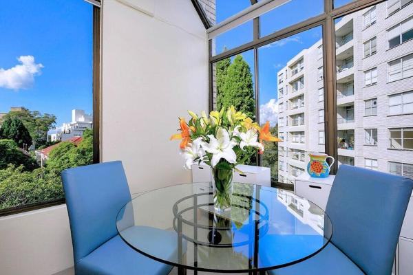 Hamp1 - Cremorne Comfort Spacious Bright Apartment - Lane Cove National Park
