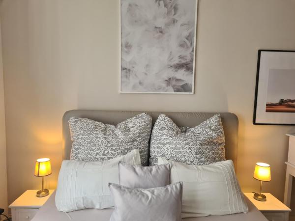 Home Away From Home Stylish Central Netflix Kitchen - Eltville am Rhein
