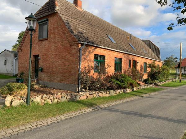 Gemütliches Ferienhaus In Barlin, Unweit Dargun - Dargun