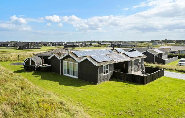 Nice Home In Løkken With Kitchen - Denmark