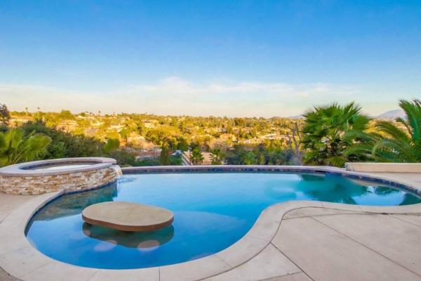 Villa Andalusia 6br 5ba Luxury Jacuzzi Views And Games - Escondido, CA