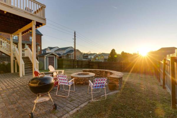 Historic Gem! Fire Pit, 2 Miles To Broadway! - Nashville, TN