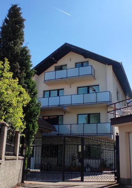 Peaceful Vacation Villa & Garden - Sarajevo