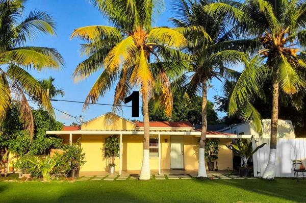 Coco Sol 1 By Mymiamistay - Key Biscayne, FL