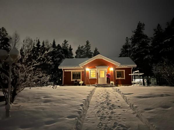 Santa's Loghouse - Rovaniemi
