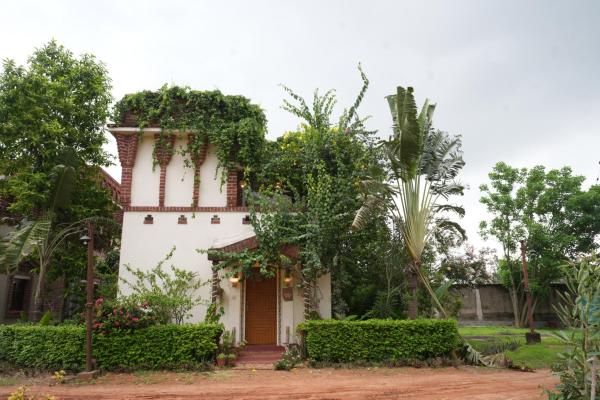 Urban Tripper Aamar Bari Homestay By Arindam - Santiniketan