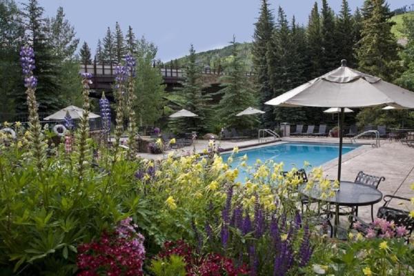 Exclusive Ski In, Ski Out 2 Bedroom Vacation Rental With Hot Tubs And Heated Outdoor Pool In Lionshead Village - Vail, CO