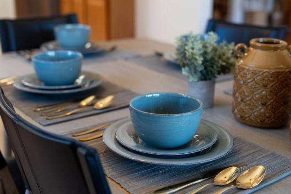 Stylish Country Cowboy Home With Hot Tub On 20 Acres - Borrego Springs, CA