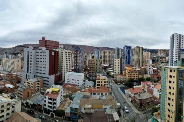 Miraflores Departamento Céntrico, Amplio, Hermosas Vistas, Dúplex 3 Dormitorios - La Paz