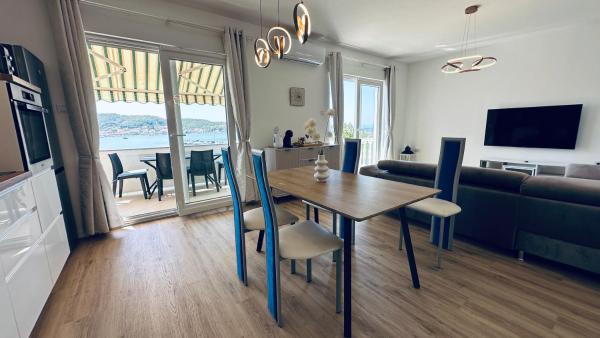 Apartments Anica - Lopar