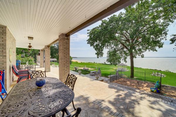 Lakefront Eufaula Escape W/ Dock + Private Beach! - Lake Eufaula State Park, Checotah
