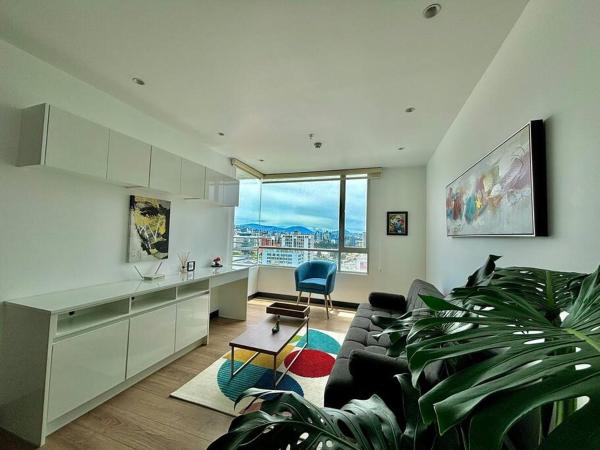 Moderno Y Con Vistas, Depar Junto A Hotel Marriot - Quito