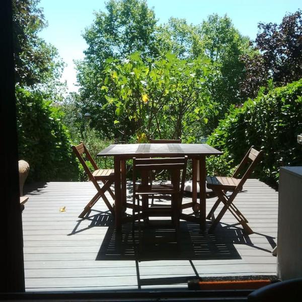 Appartement En Rez De Jardin Climatisée 2 Pièces-cuisine Avec Terrasse Et Jardin - Sainte-Foy-lès-Lyon