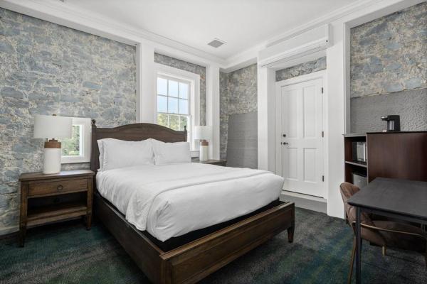 Perfect Santa Rosa Escape At Historic Stonehouse! - Sebastopol, CA