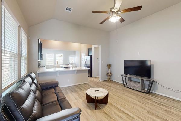 The Berry Getaway - Humble, TX