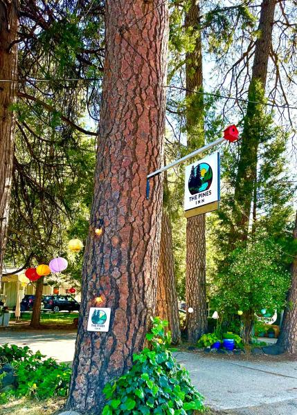 The Pines Inn And Cottages - Nevada City, CA
