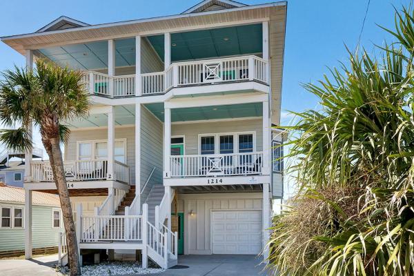 Bikinis & Martinis By Sea Scape Properties - Carolina Beach, NC