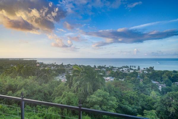 Villa Del Enseuno- Pristine View And Infinity Pool - Porto Rico