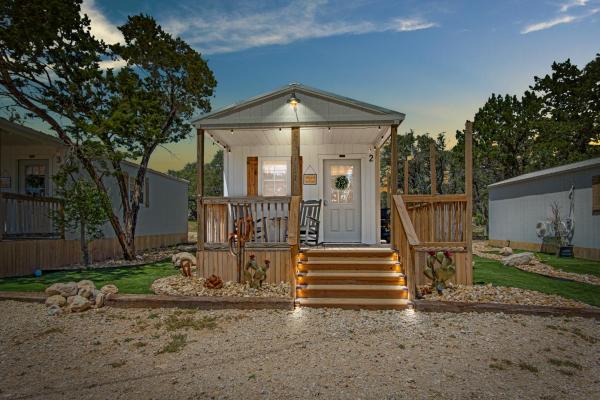 Lucky Star Ranch - Stargazer - Bandera, TX