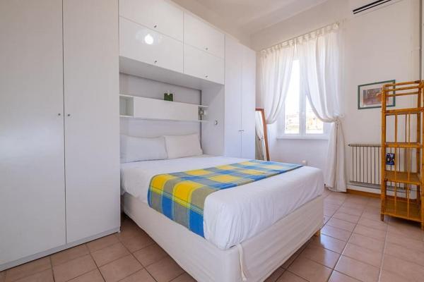 Ht Mama Bilo Vatican Area - Vatican