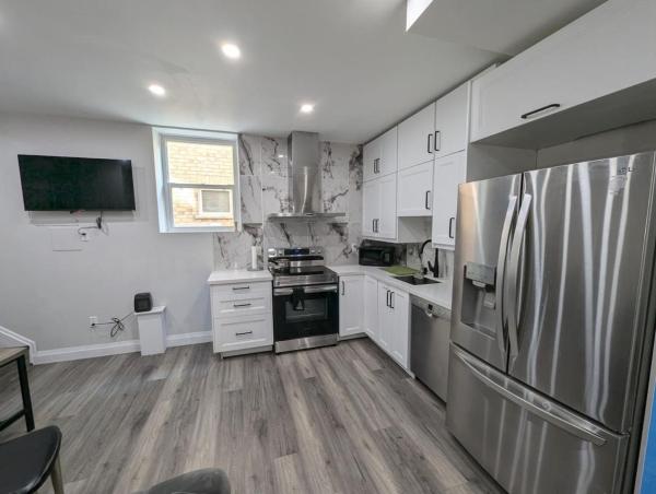 2br 1 King 1 Queen With Parking 3 Gbps Internet - Kitchener