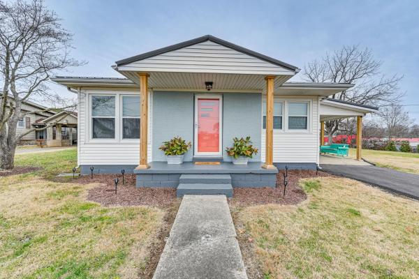 Charming Cave City Vacation Rental With Fire Pit! - Mammoth Cave, KY