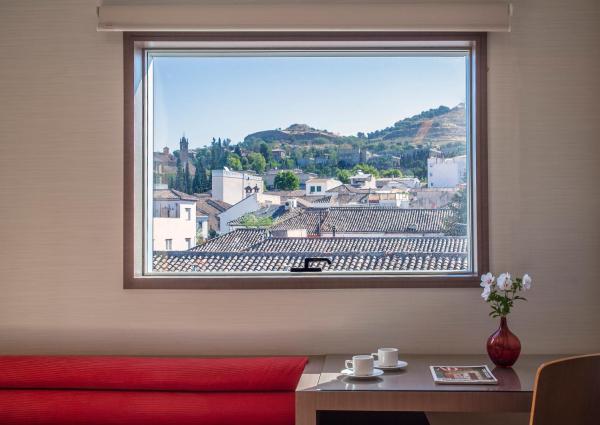 Hotel Granada By Pierre & Vacances - Granada