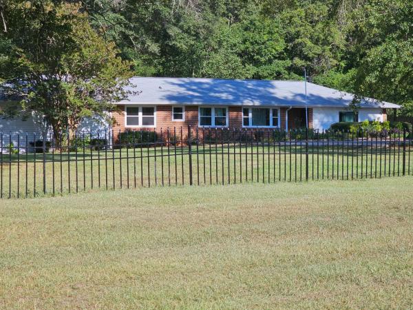 Serene Conyers Escape - Gateway To Atlanta - SeaQuest Stonecrest, Stonecrest