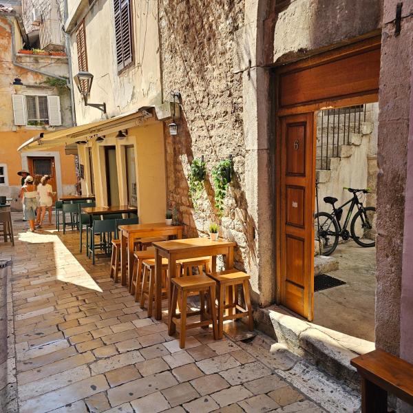Jadran - 2 Bedroom Apt For 6 People - Bibinje