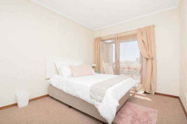 Modern One-bedroom Flat In Fourways - Ideal For Professionals - Chartwell