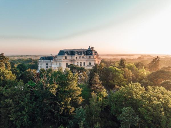 Intercontinental Hotels Chantilly Chateau Mont Royal By Ihg - Survilliers