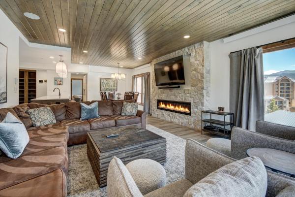 True Luxury Ski In & Ski Out Condo - Breckenridge