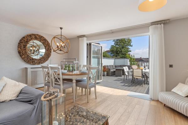 Ger Y Mor - Village Centre With Parking - Saundersfoot