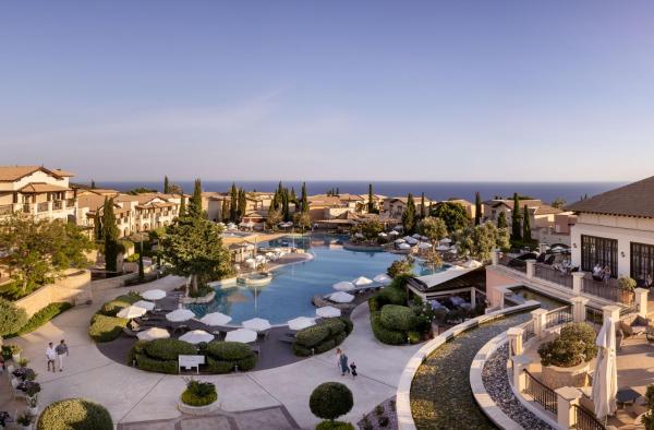 Aphrodite Hills Rentals - Premium Serviced Apartments - Zypern