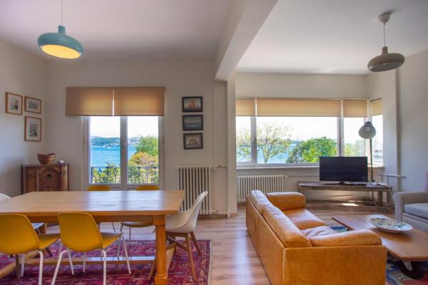 Waterfront Apartments With A Stunning View - Istanbul
