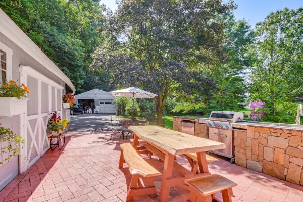 Creekside Milford Studio With Gas Grill And Mtn Views! - Lake Warren, PA