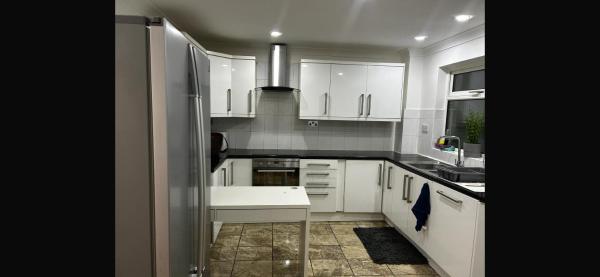 Luxury Home - Brentwood