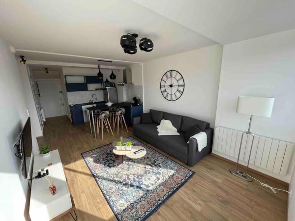 Plein Centre-ville T2 Refait à Neuf - Le Bourget-du-Lac