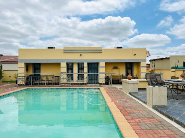 Acacia House Phakalane - Botswana