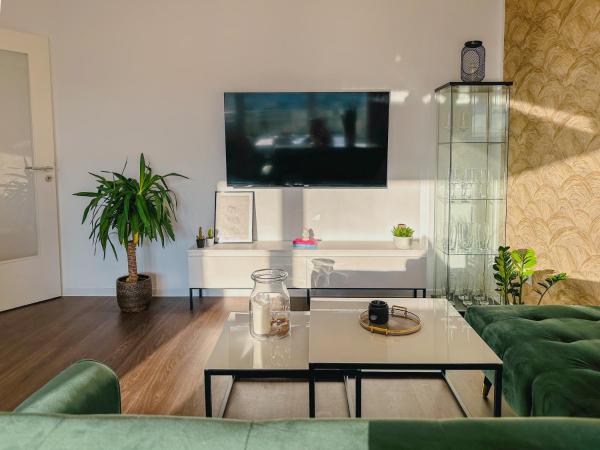 Cosy 4 Room Apartment - Ac - Free Parking - Balcony - Workspace - Munich (Monacor di Baviera)