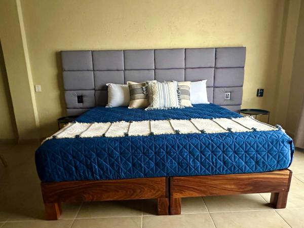 Lolitas Suites 304 - Zihuatanejo