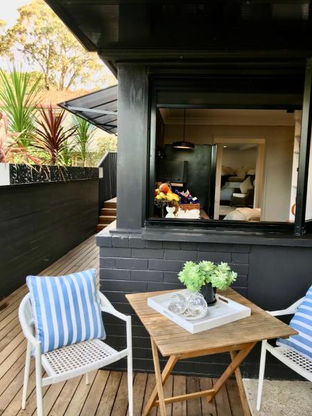 Lake Retreat & Pool Carey Bay - Caves Beach