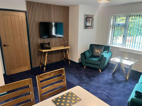 Modern 2 Bedroom Apartment - Nantwich
