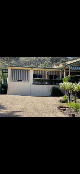 Jamieson Lake Home - Eildon