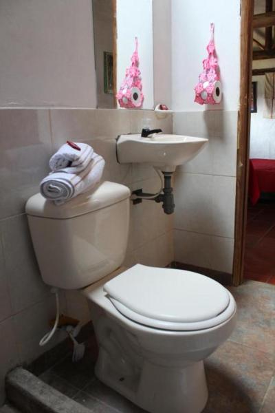 Bella Casita De Adobe Vía A La Laguna De Tota - Iza