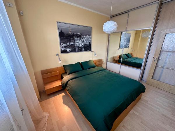 Apartment ČEskomoravská - O2 Arena Prague - Prague