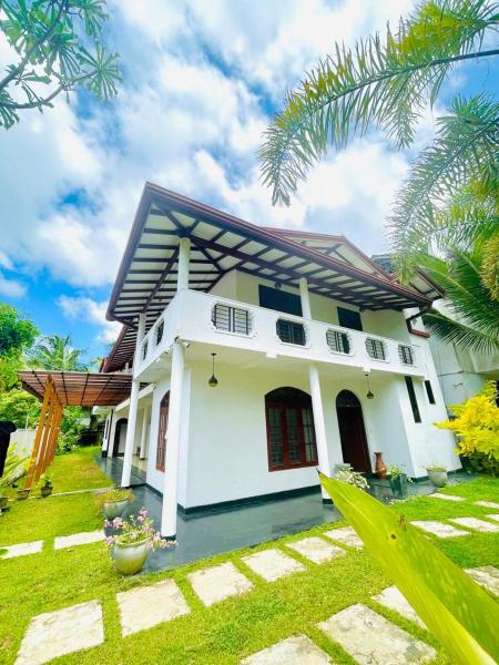 White Horse - Hikkaduwa