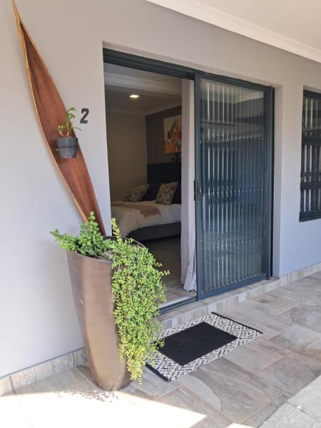 8 On Eagle Bed & Breakfast Room 2 - Port Shepstone