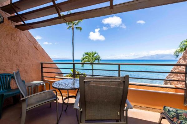 Ocean Front Kul413 - West Maui Beach Condo With Spectacular Views1 Br/1b - Maui, HI