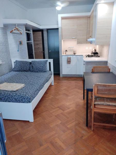 Tritos - Sleeps 11 - Balcony - Parking - Sea View - Thessaloniki